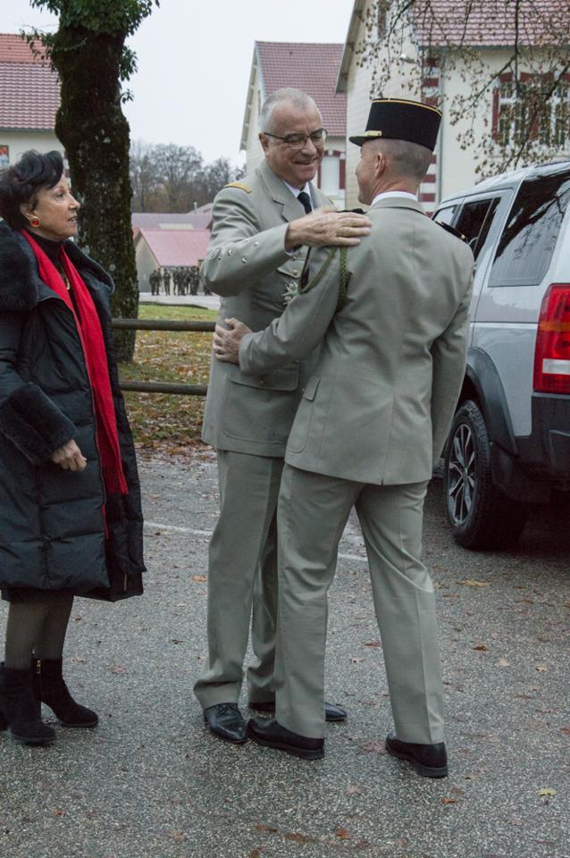 Remise de légion d’honneur à David, porte-fanion de Terre Fraternité ...