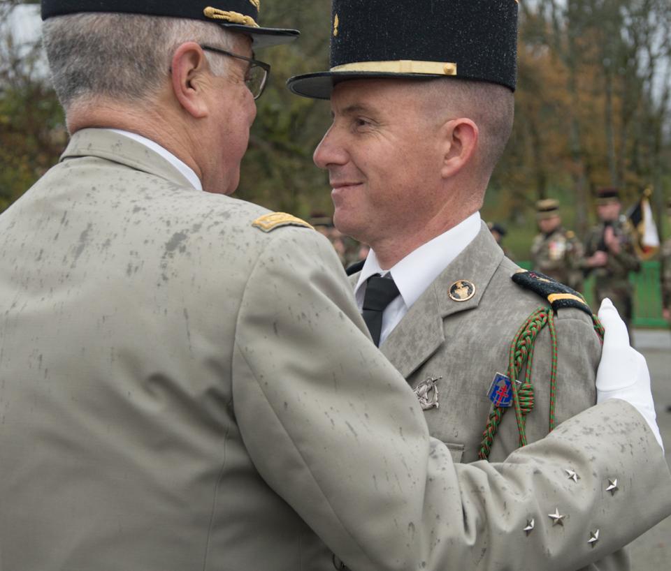 Remise de légion d’honneur à David, porte-fanion de Terre Fraternité ...